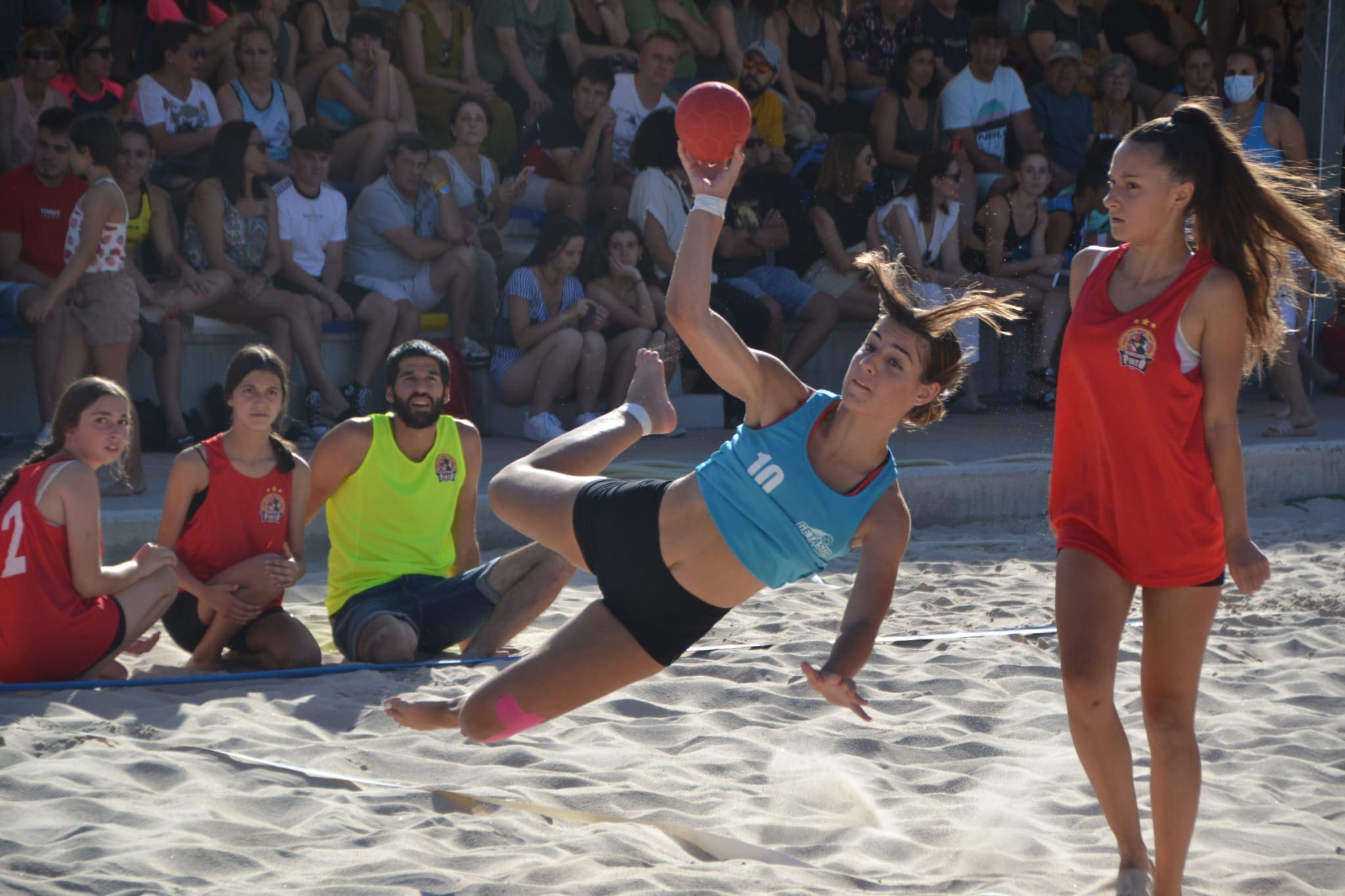 PARLA/ Ultiman las obras de un complejo para deportes de playa ...