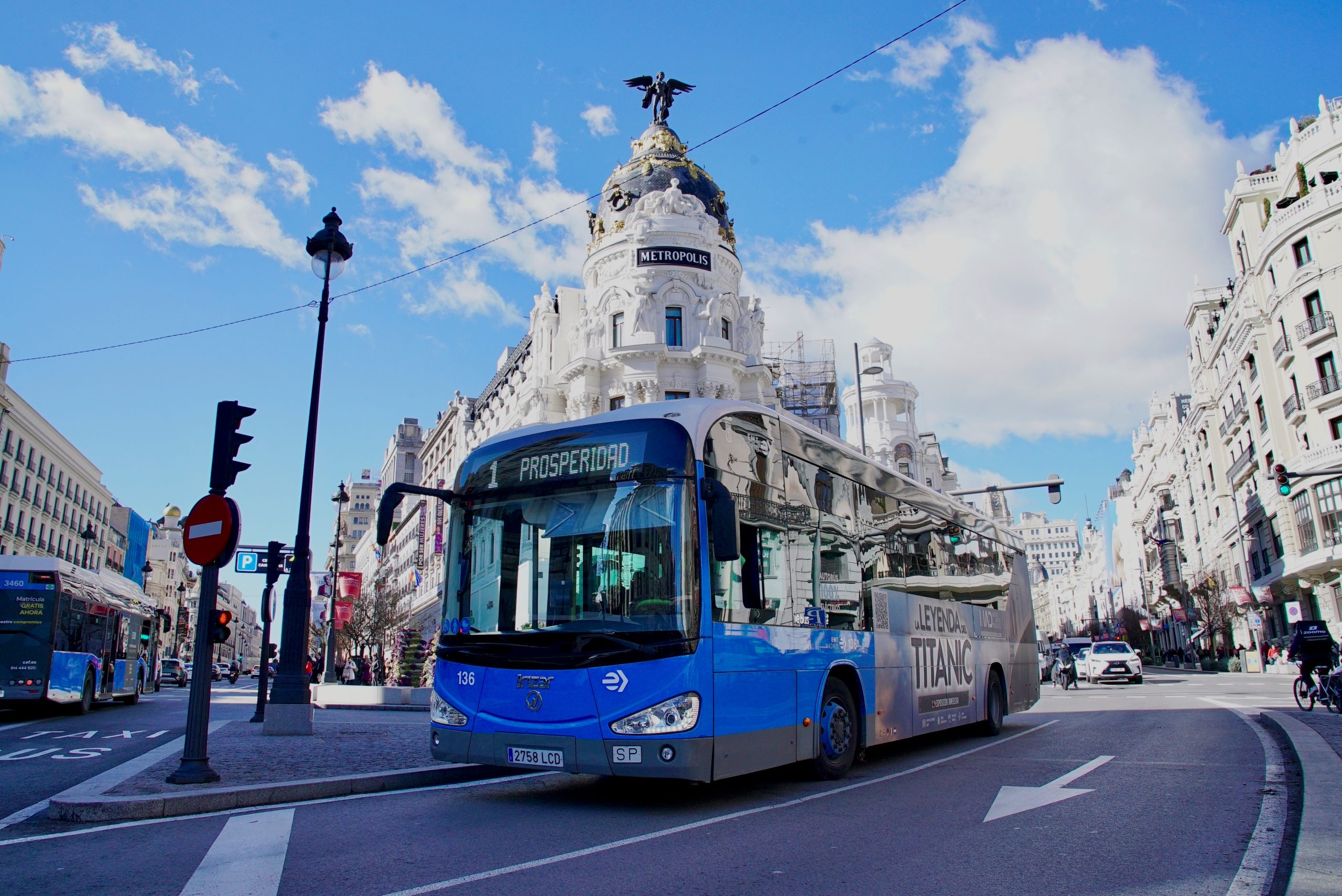 Comienza a circular por Madrid el primer autobús 'antiatropello' de la ...